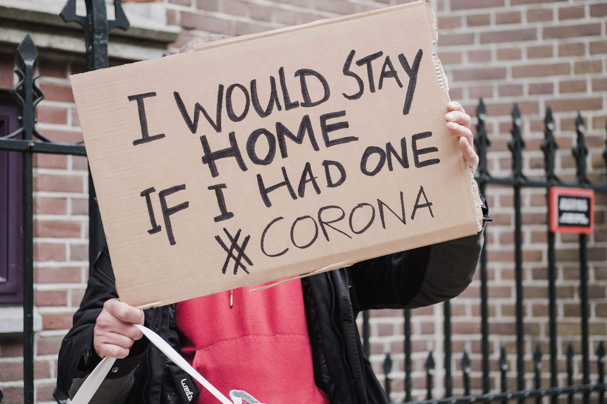 600 Sheltersuits distributed to homeless people in The Netherlands