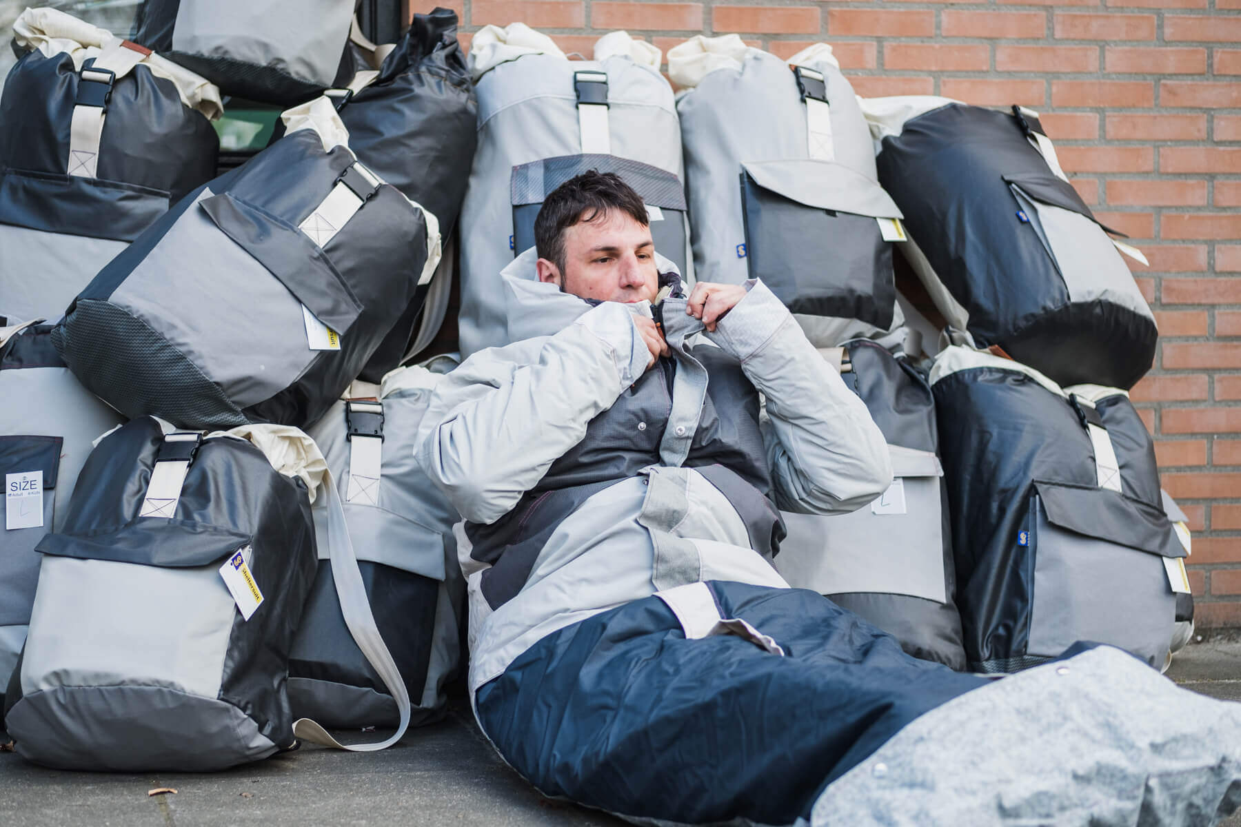 40 pakken uitgedeeld in Tilburg, Eindhoven & Den Bosch